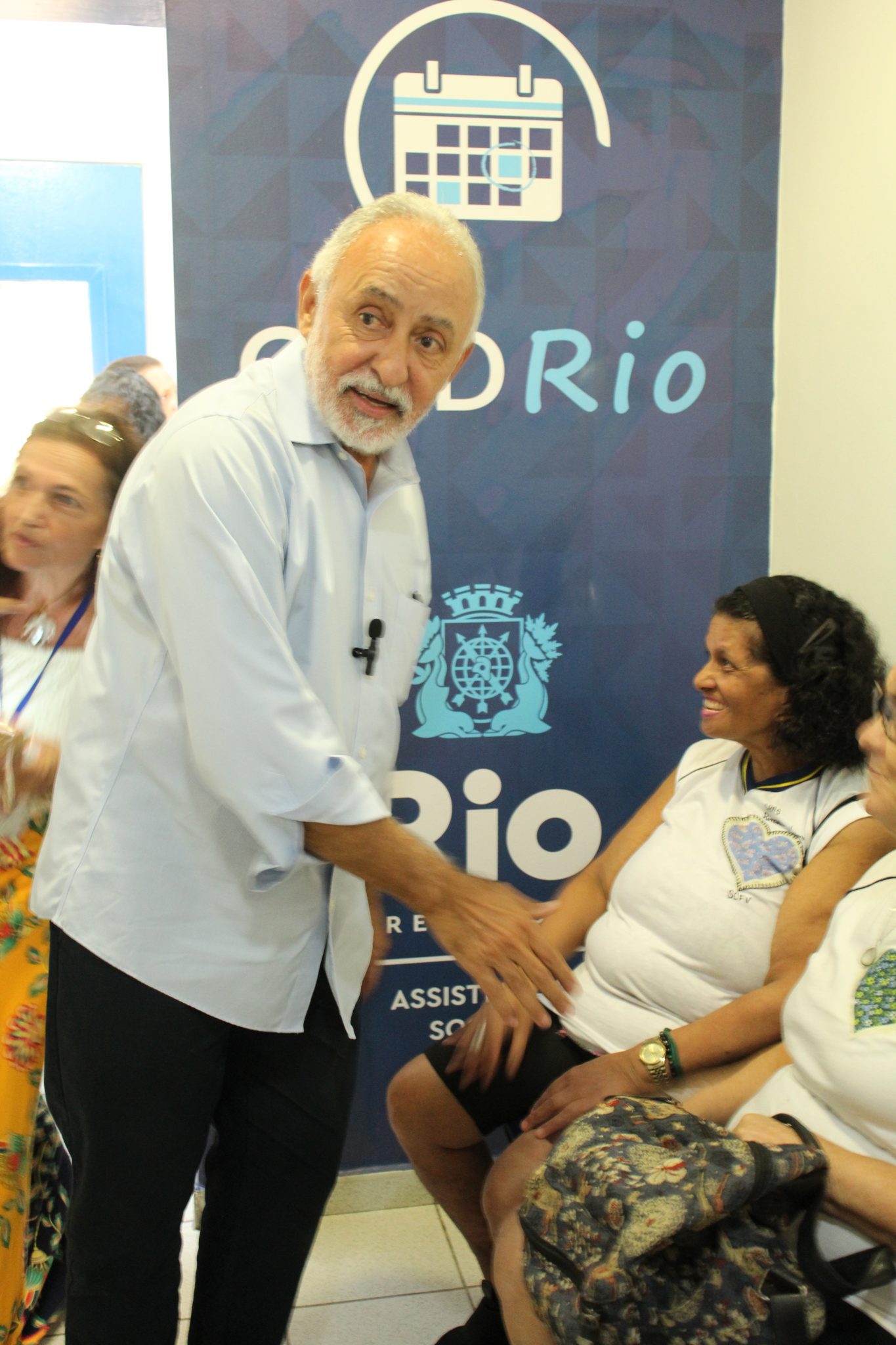 Prefeitura do Rio lança piloto de agendamento para o CADÚnico Rio ...